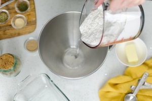 8 Best Substitutes for 00 Flour: What to Use Instead
