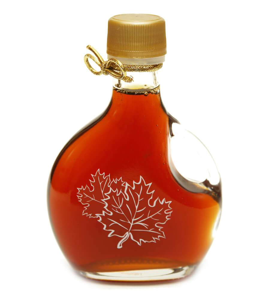 10 Easy To Find Substitutes for Maple Extract (Use These)